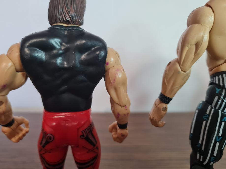 Keceri WWE figure