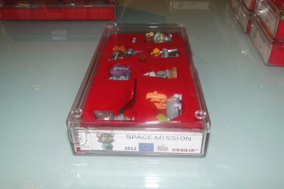 Kinder surprise - Space Mission EU 2012