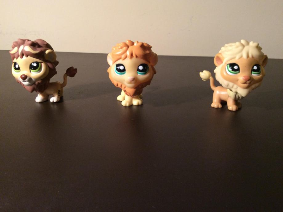 Littlest pet shop ( LPS ) figure