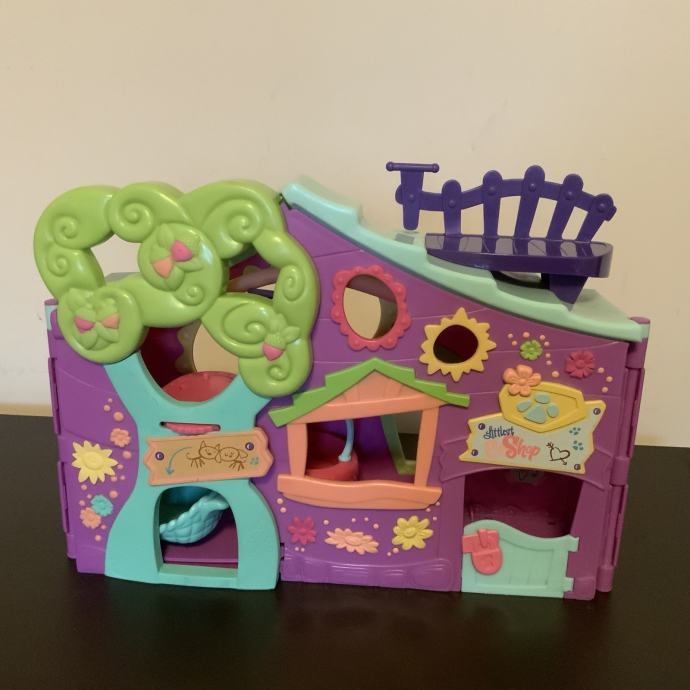 Littlest pet shop (LPS) kućica drvo-ljubičasta i 8 figura