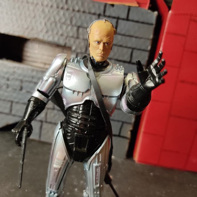 NECA ROBOCOP FIGURA