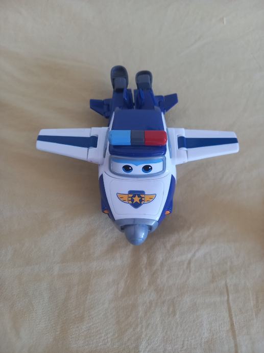 Super Wings transformer