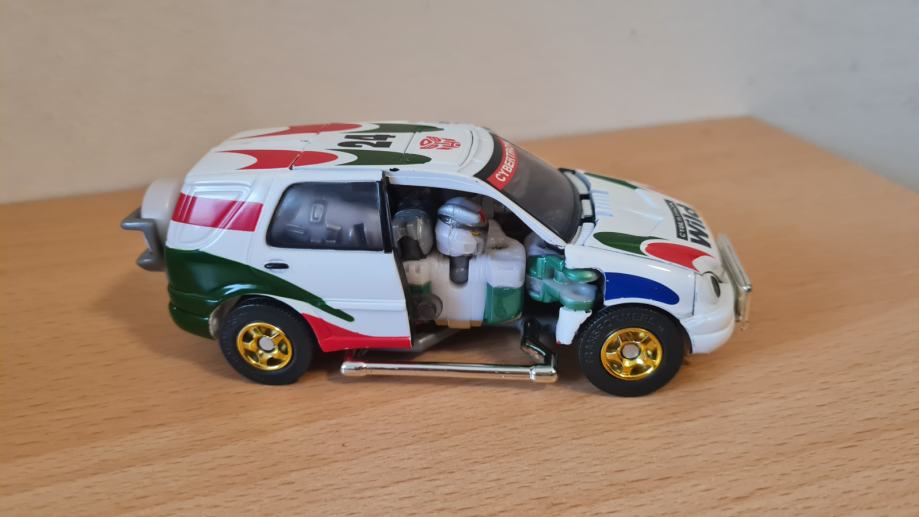 Transformers RID2001 Autobot Brothers - Side Burn / Prowl / X-Brawn