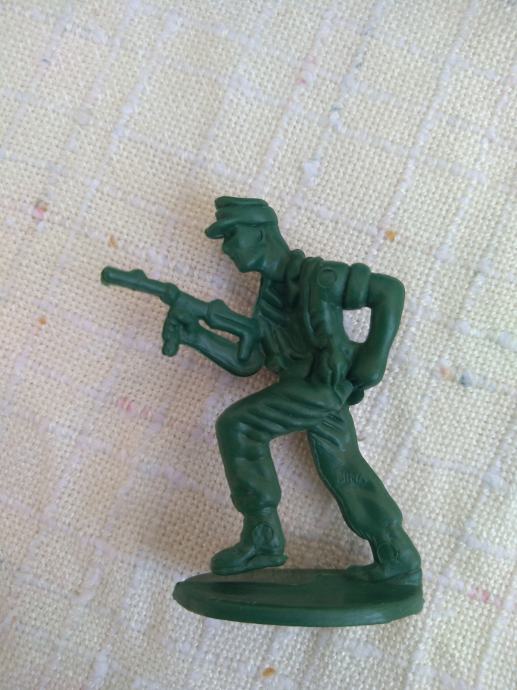 Vojnici figurice sa oružjem dječje igračke 80 komada