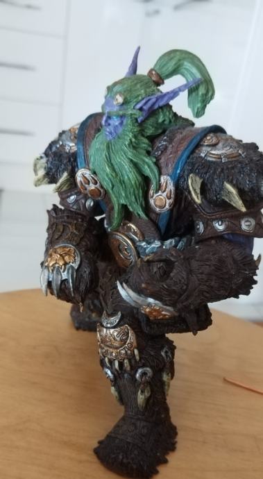WARCRAFT BROLL BEARMANTLE NIHT ELK DRUID 20cm*RIJEKA***