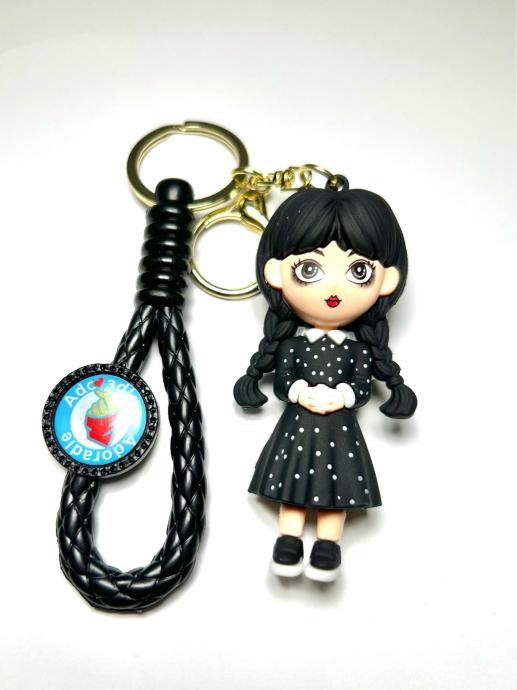 Wednesday Addams, Pokemon i Naruto likovi!