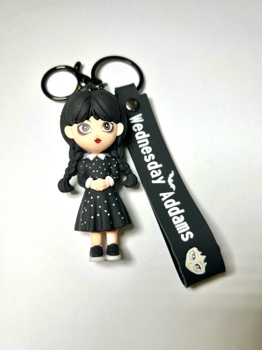 Wednesday Addams, Pokemon i Naruto likovi!