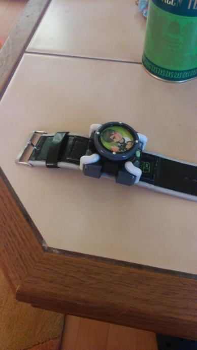 Ben 10 sat i figura Ben ten