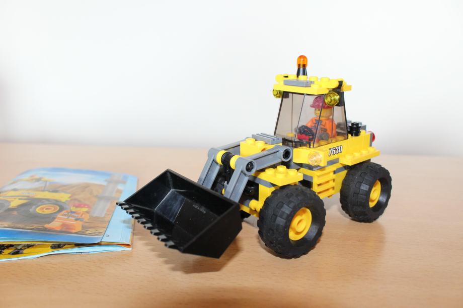 LEGO 7630 - Front-End Loader