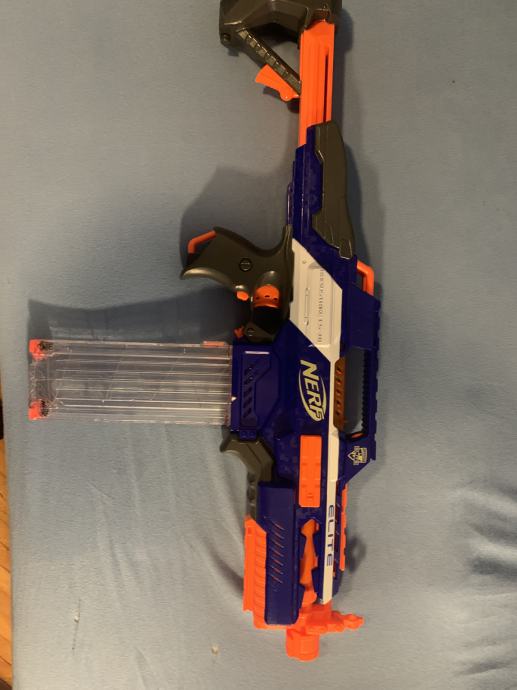 NERF CS-18 AUTOMATSKA PUSKA S GUMENIM METCIMA!