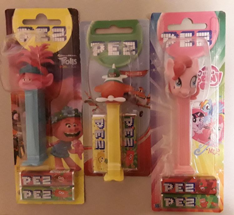 Pez figure 1