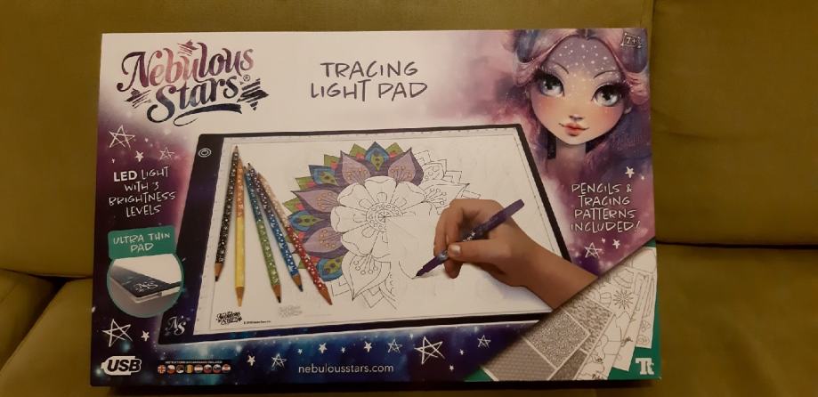 SVJETLEĆA LED PODLOGA ZA PRECRTAVANJE