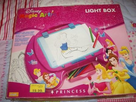 SNIŽENO!!!!!!DISNEY PRINCESS LIGHT BOX