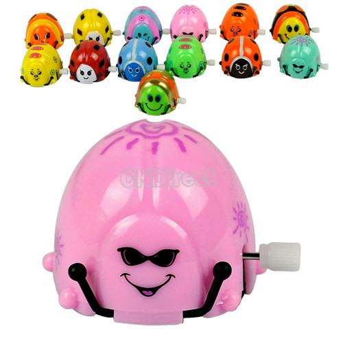 igračkica na navijavanje pčelica