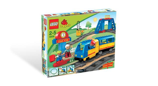 Lego set 5608 - putnički vlak