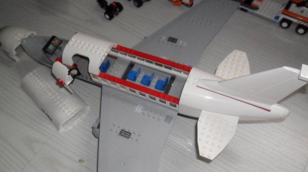 Lego avioni + aerodrom set3