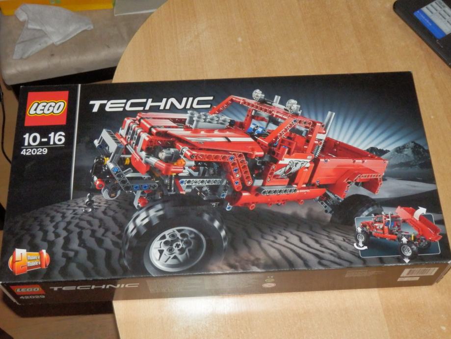 LEGO Technic 42029-Customized pick up truck