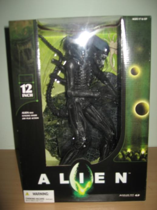 McFarlane ALIEN DELUXE BOX 12 Inch (neotvoren)