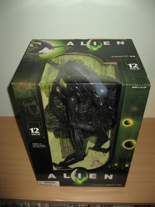 McFarlane ALIEN DELUXE BOX 12 Inch (neotvoren)