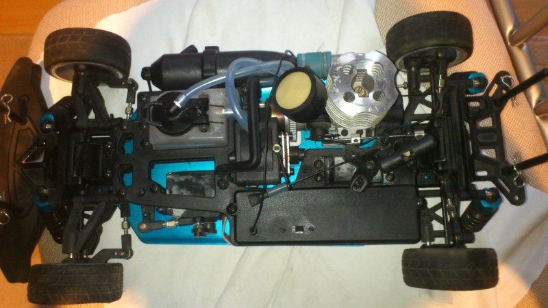 RC Nitro Car na benzin