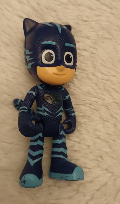 pj masks i paw patrol figure