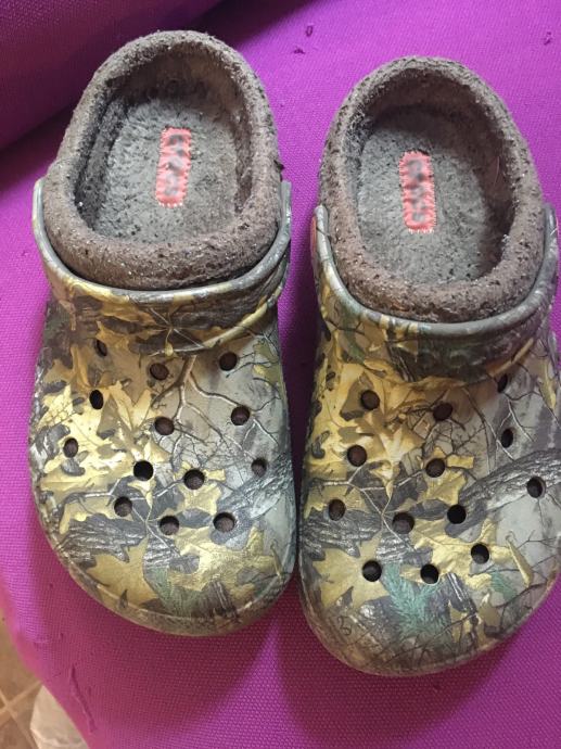 Djecije Crocs original vel.34/35, maskirne sa krznom