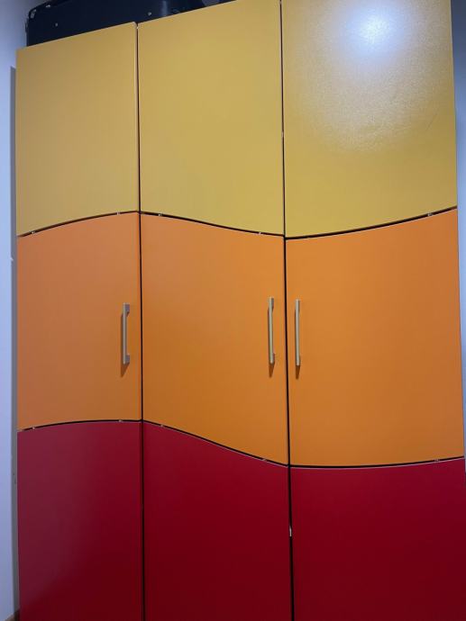 Djecja soba - ormar, krevet, komoda- ocuvano