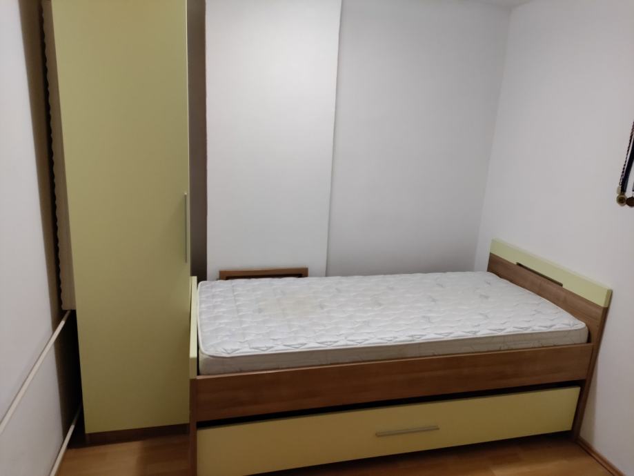 Soba za mlade Funky (krevet, ormari)