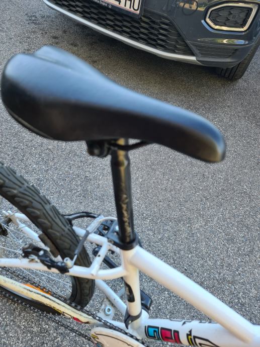 Dječji bicikl BTWIN poply 300 - 24 inča, 6 brzina