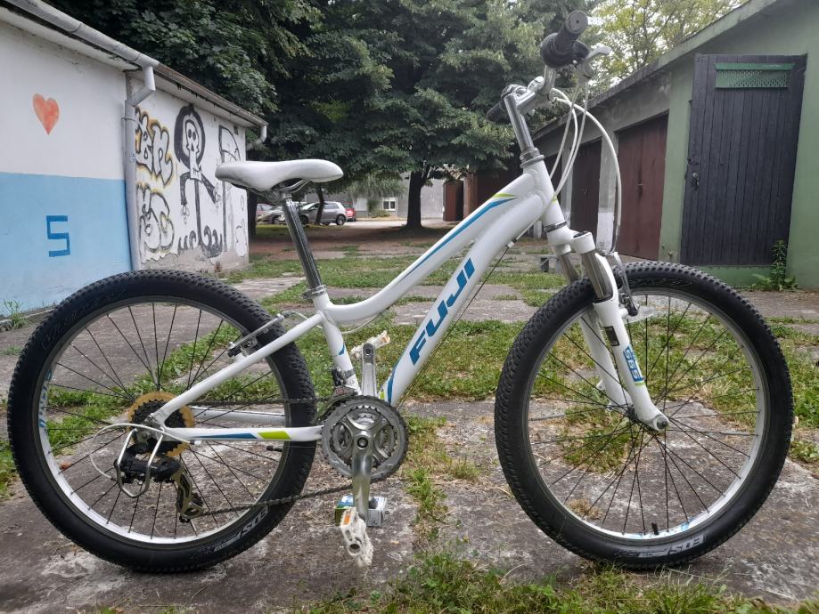 Fuji Dynamite Comp 24