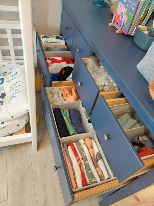 Komoda,ormar,dječiji krevetić i dječiji krevet