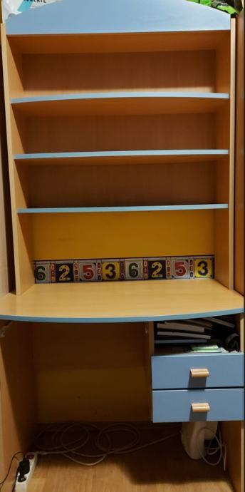 Komplet ormara za dječju sobu + radni stol s policama