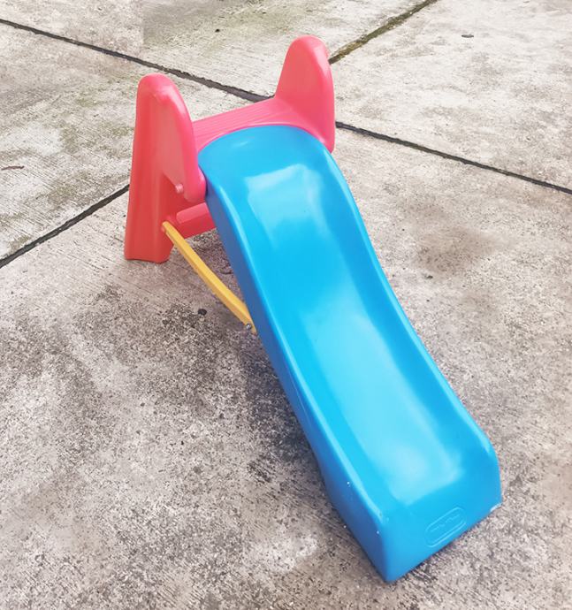 Tobogan plastični, mali