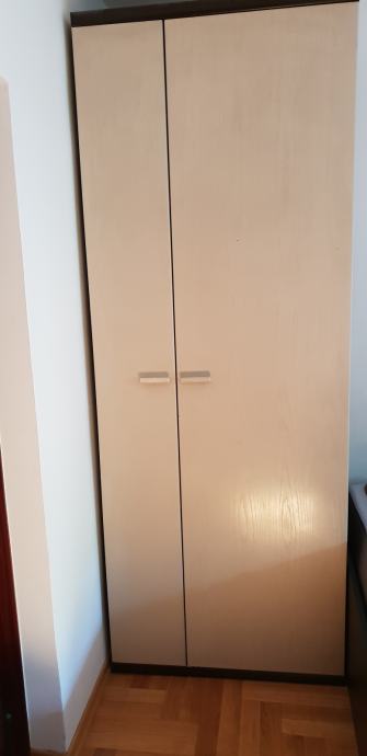 Komodu i ormar poklanjam