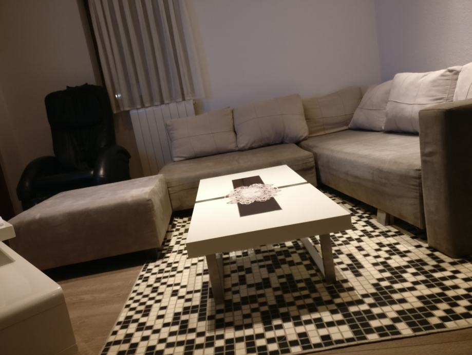 Kutna garnitura za dnevni boravak