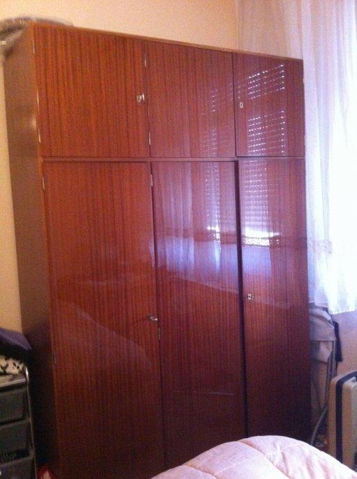 Meblo visoki sjaj komplet ( dva ormara i komoda)