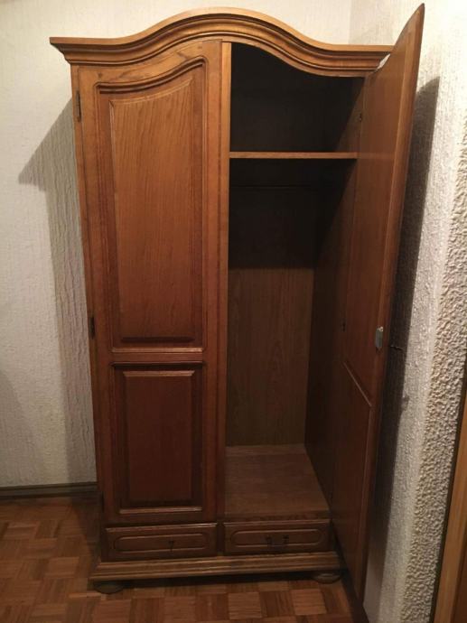 Prekrasan ormar od hrasta masiv SUPER CIJENA