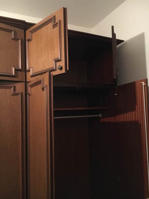 Poklanjam Ormar i regal