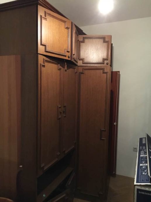 Poklanjam Ormar i regal