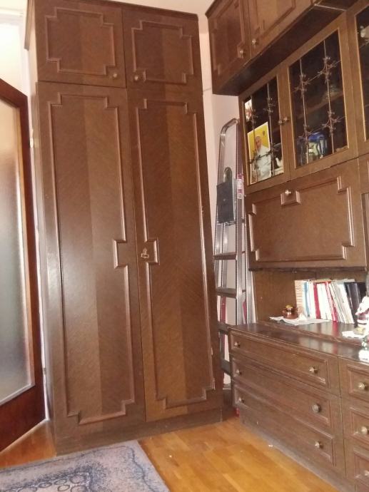 Ormari sobni i regal