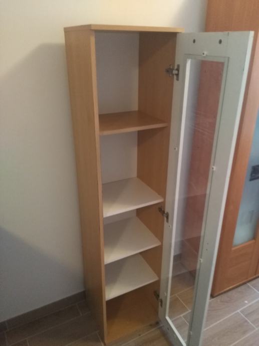 PRODAJEM Dva ormara (regala)