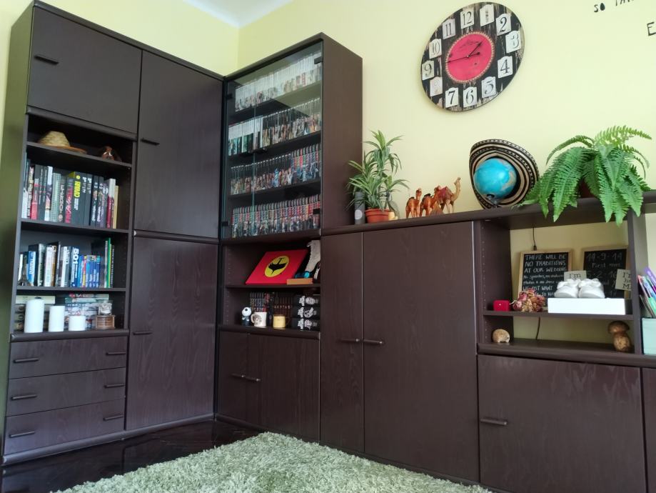 Regal i ormari za dnevni boravak - hitno!