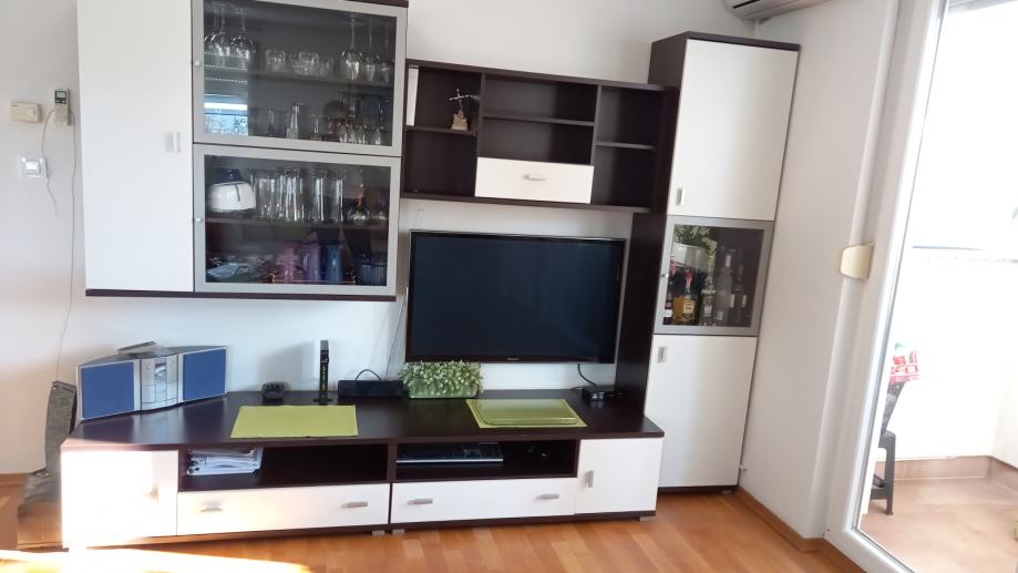 Regal (set) za dnevni boravak