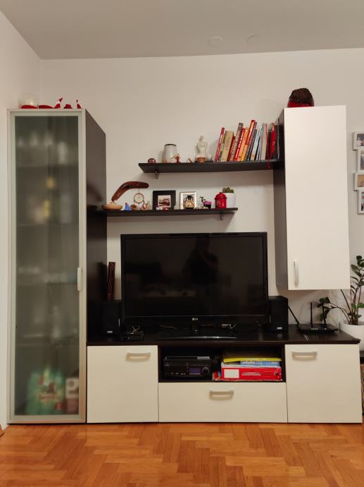 Set dnevni boravak, regal