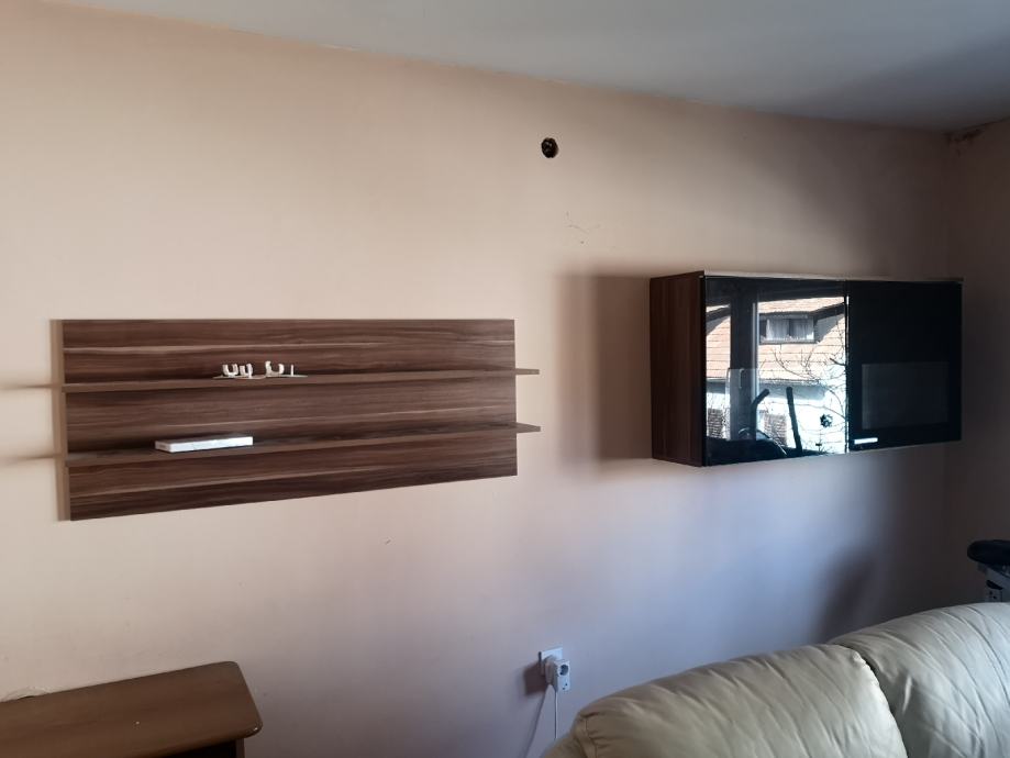 Tv komoda i ormar/police