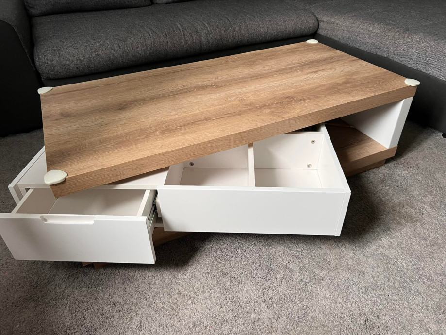 Dnevni boravak - kutna garnitura, stol, TV stalak