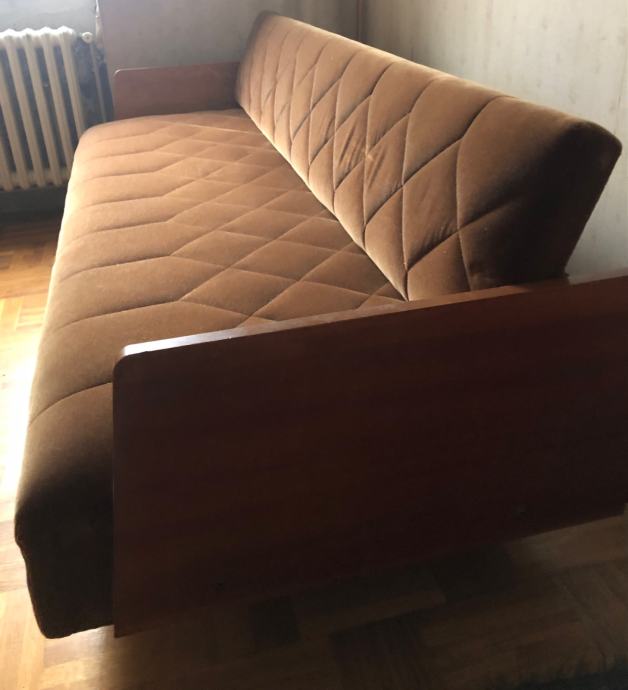 ORIGINAL RETRO STIL KAUC na rasklapanje I KOMODA za posteljinu