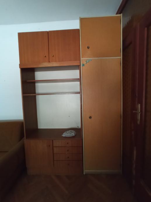 Poklanjam dva ormara