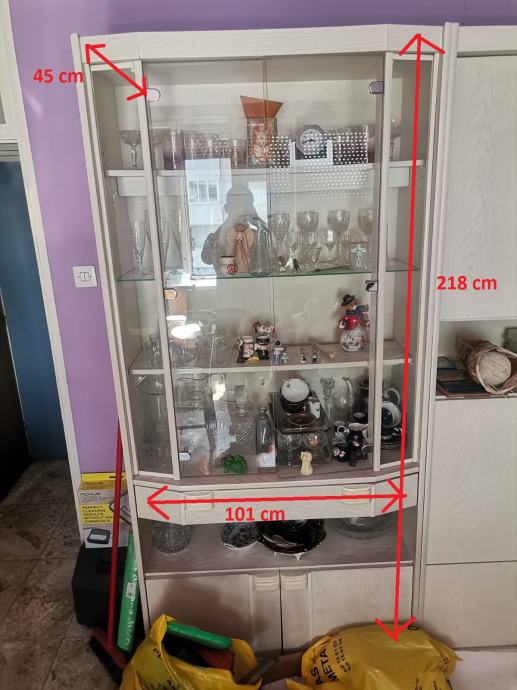 POKLANJAM raznolik namještaj, ormare, vitrine ormari za radne sobe