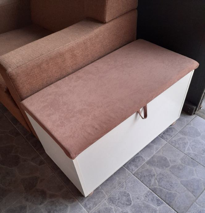 Sanduk za drva, alat ili igracke